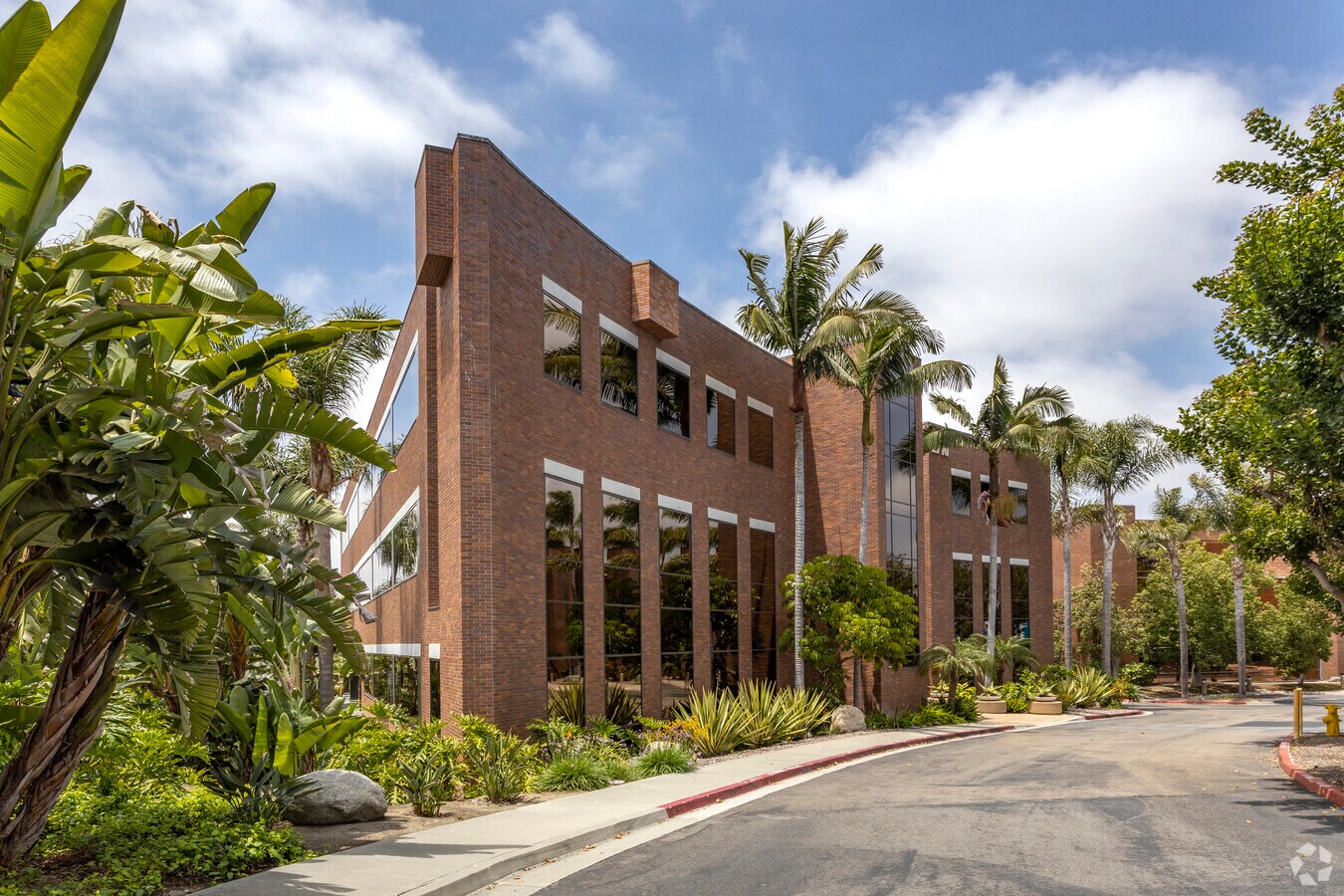 2710 Loker Ave W, Carlsbad, CA 92010 - Atrium II | LoopNet
