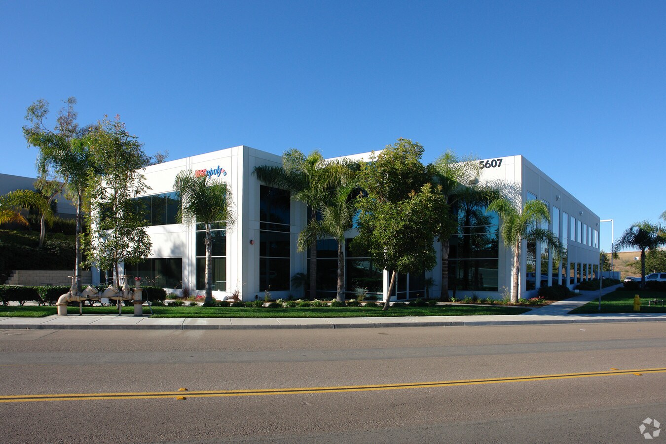 5607 Palmer Way, Carlsbad, CA 92010 | LoopNet