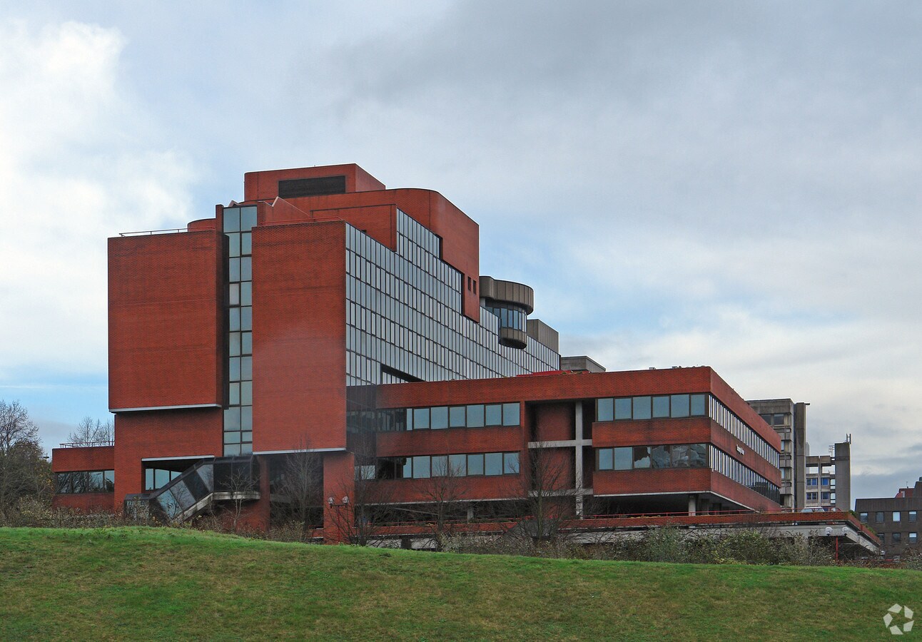 Basing Vw, Basingstoke, HAM RG21 4YY - ENI House | LoopNet