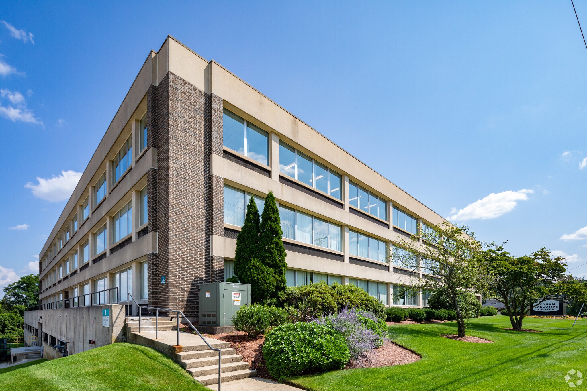 980-990 Washington St, Dedham, MA 02026 - Dedham Executive Center | LoopNet