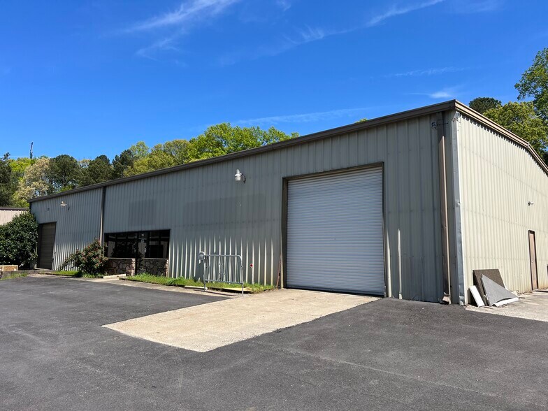 2119 Moon Station Dr, Kennesaw, GA 30144 | LoopNet