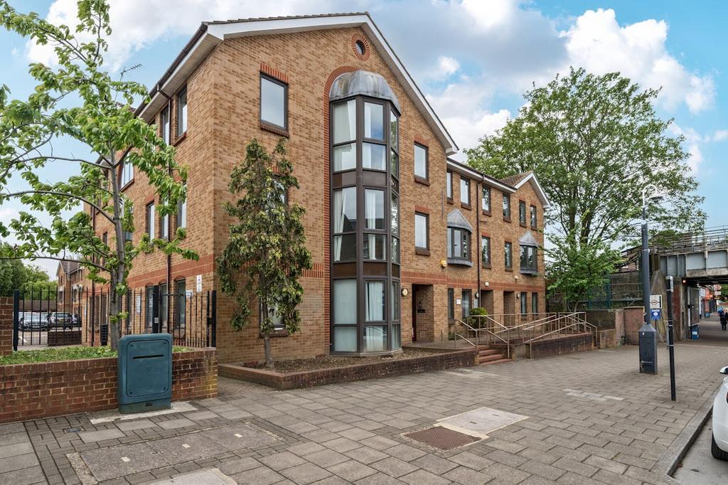 58 Station Rd, Harrow, HA2 7SA - Churchill Court | LoopNet