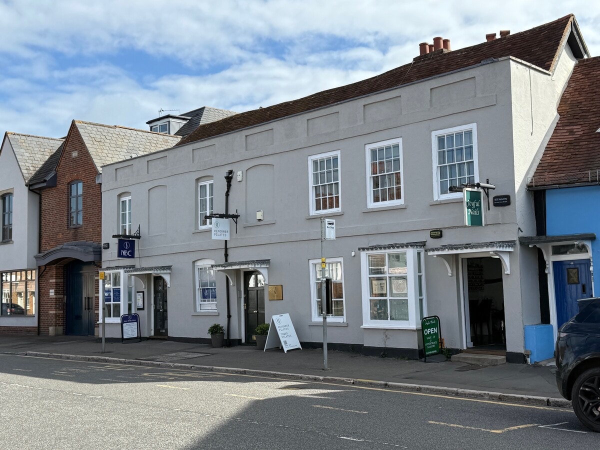 20 Aylesbury End, Beaconsfield, HP9 1LW - Retail for Lease | LoopNet