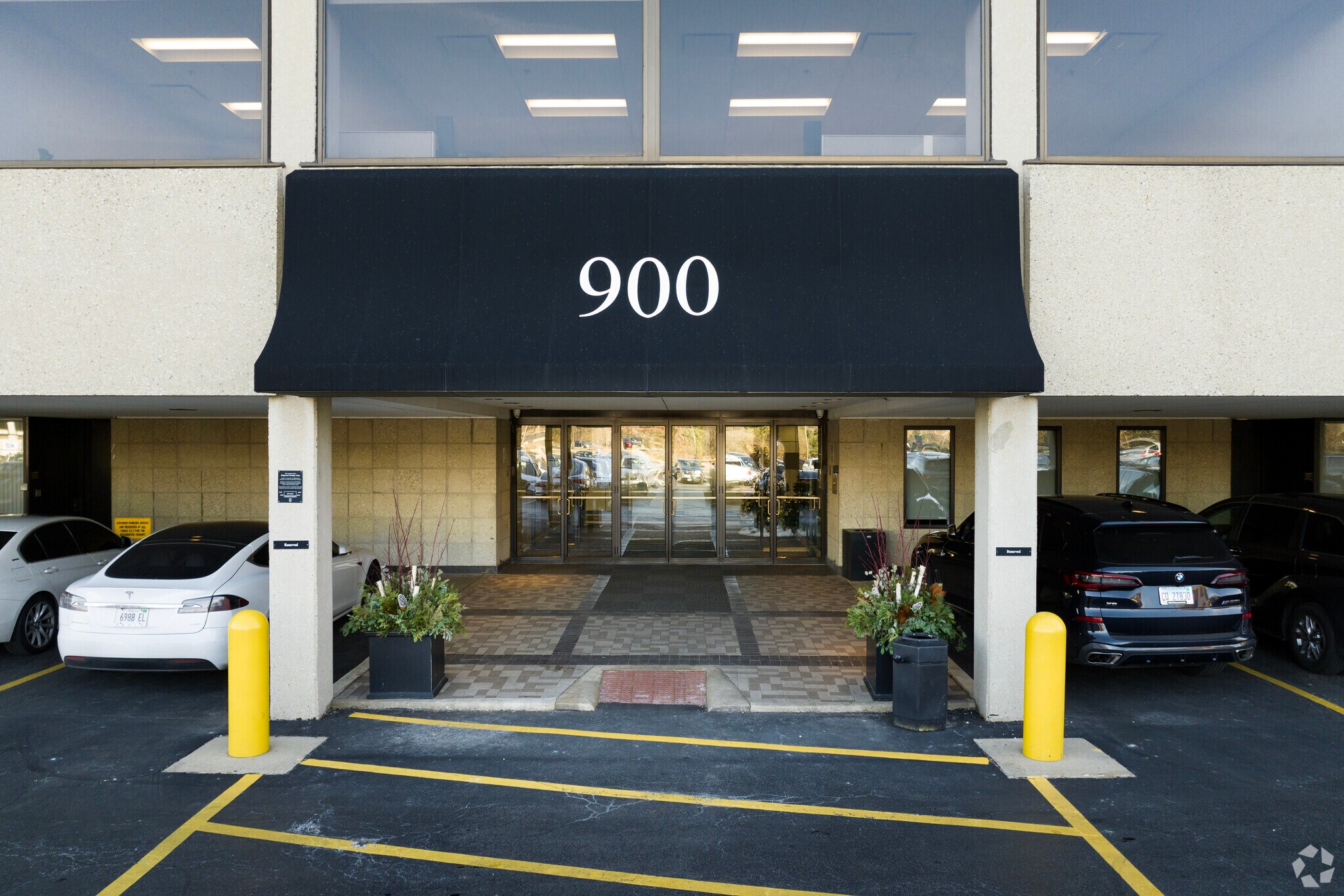 900 Commerce Dr, Oak Brook, IL 60523 - 900 Commerce Drive | LoopNet