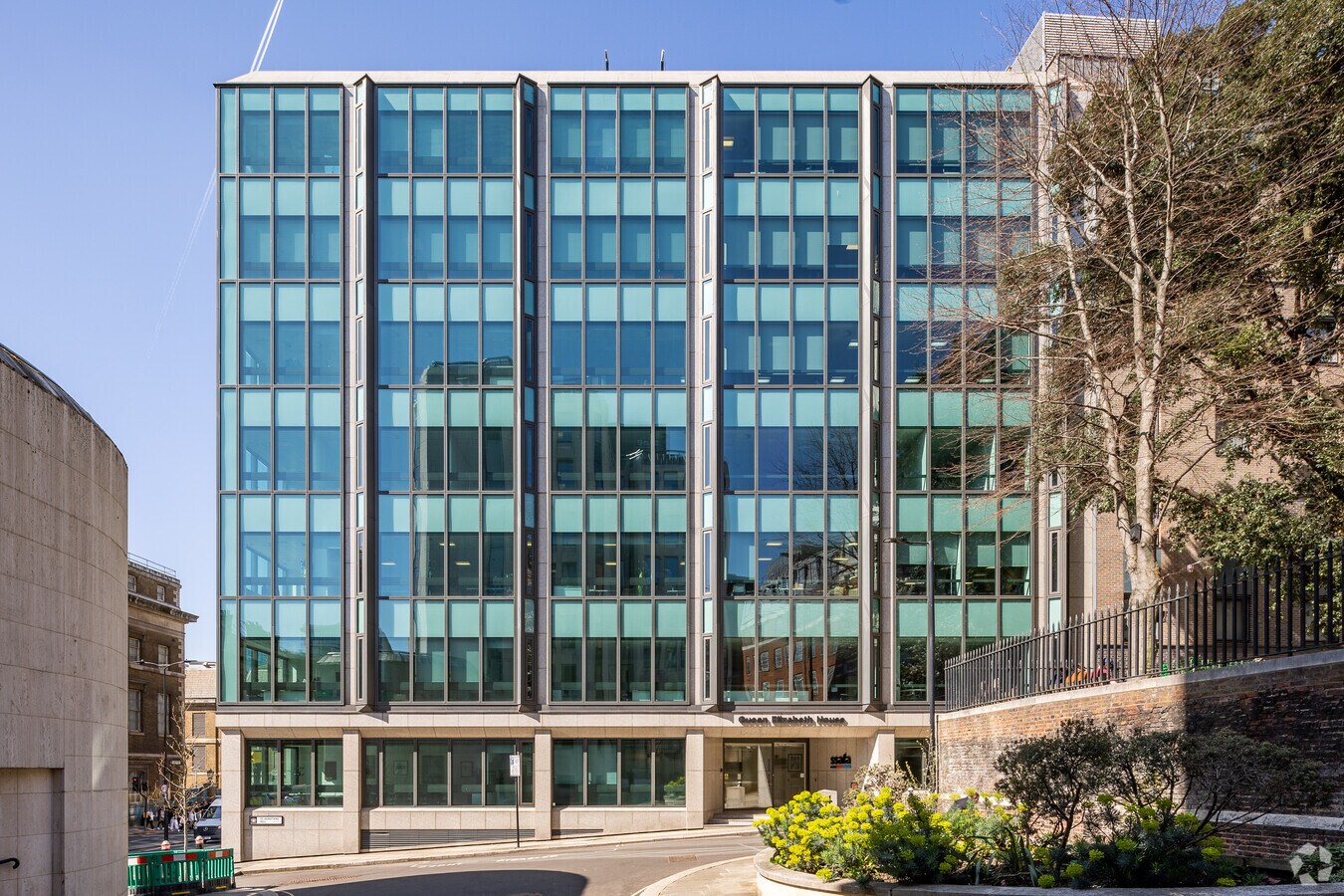4 St Dunstans Hl, London, EC3R 8UL | LoopNet