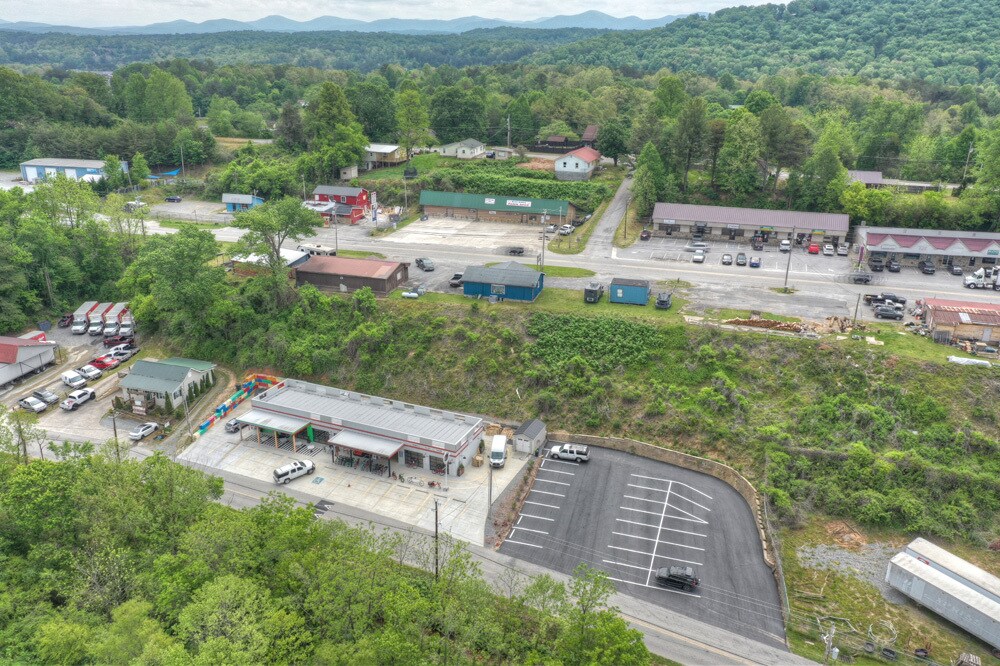 257 E Main St, Blue Ridge, GA 30513 | LoopNet
