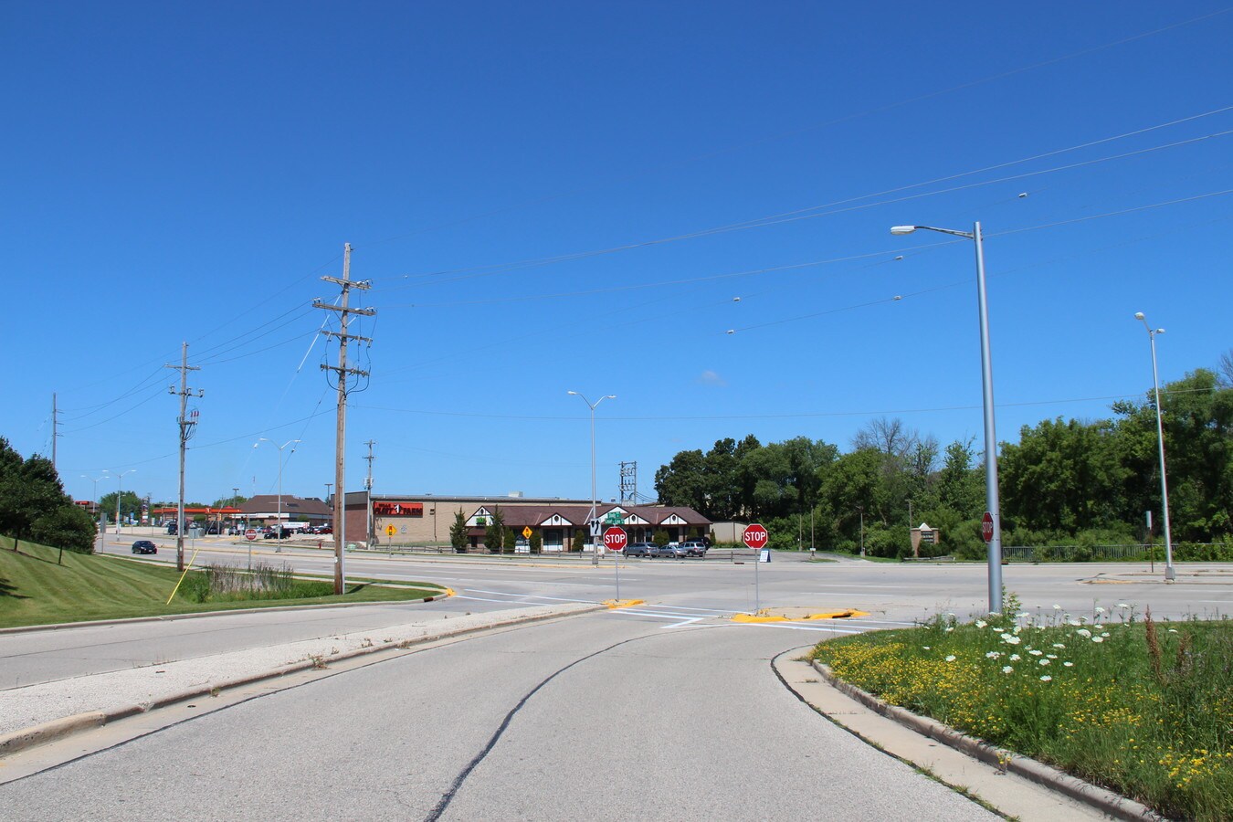 N96W18058 County Line Rd, Germantown, WI 53022 | LoopNet