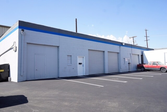 15140-15180 Raymer St, Van Nuys, CA 91405 - Raymer Commercial Center | LoopNet