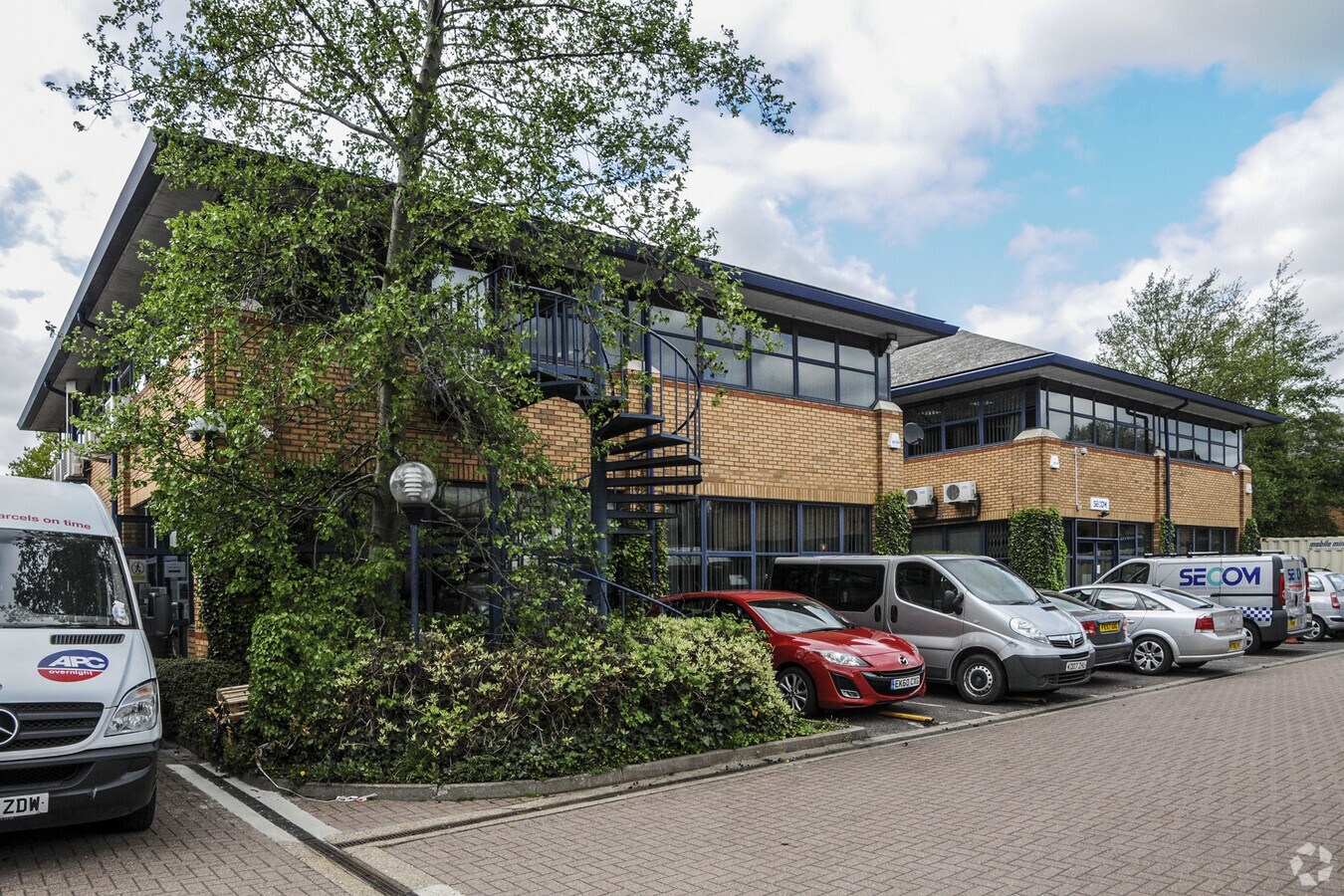 34-42 Peregrine Rd, Ilford, LND IG6 3SZ | LoopNet