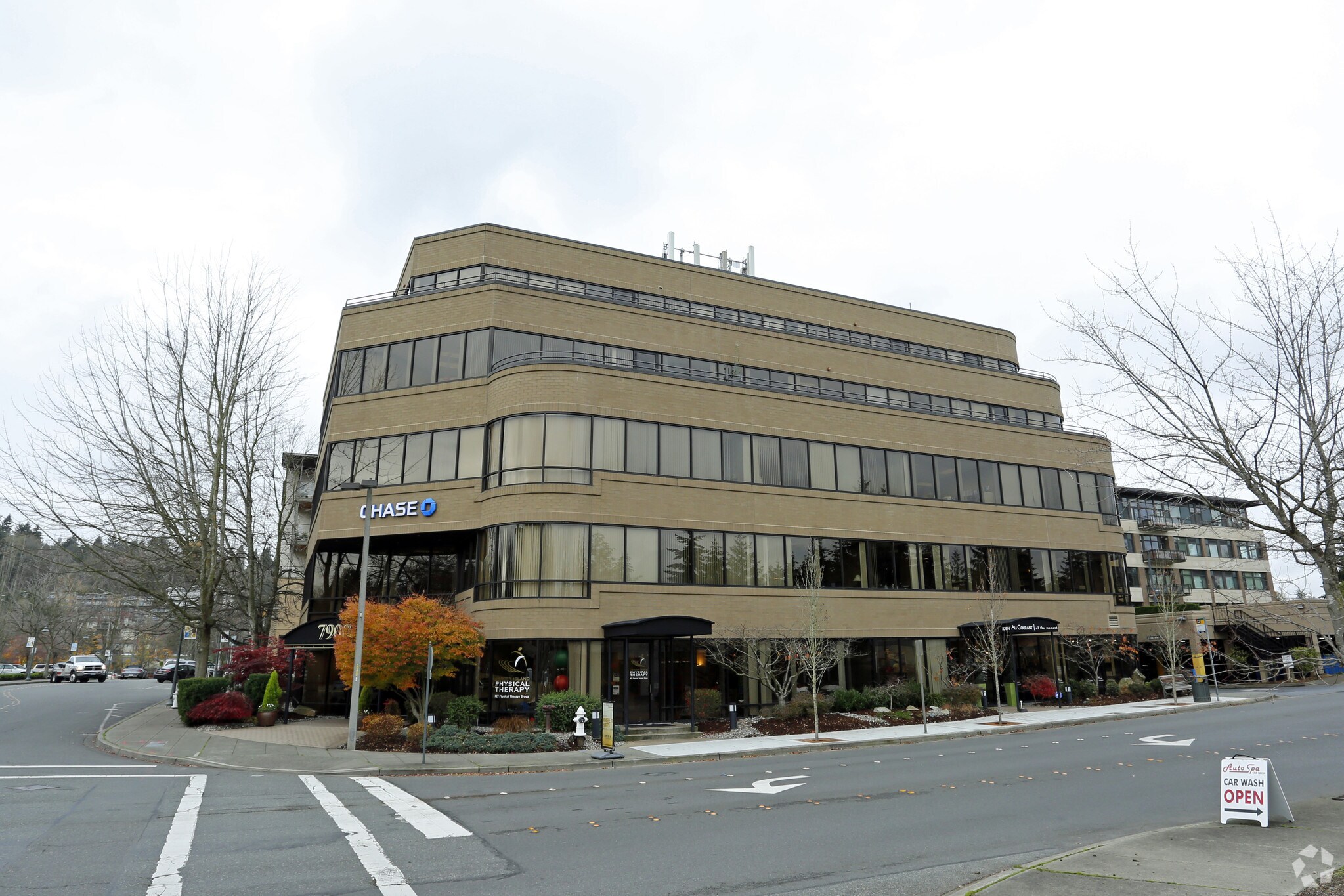 7900 SE 28th St, Mercer Island, WA 98040 - Mercer Island Court | LoopNet