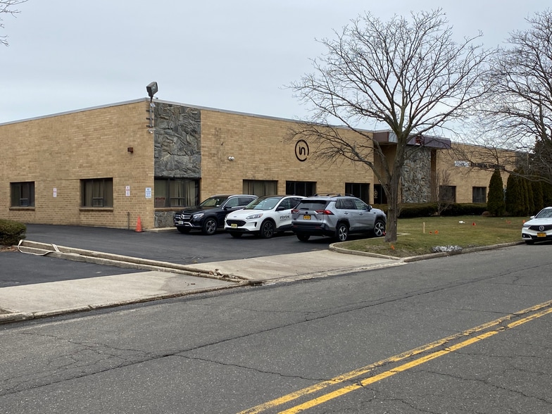 155 Sherwood Ave, Farmingdale, NY 11735 | LoopNet