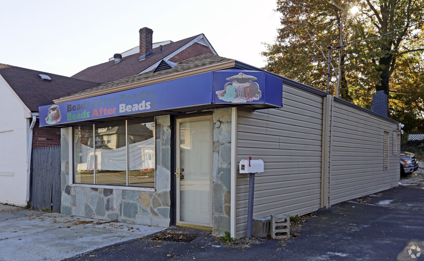 305 Amboy Ave, Woodbridge, NJ 07095 - Property Record | LoopNet