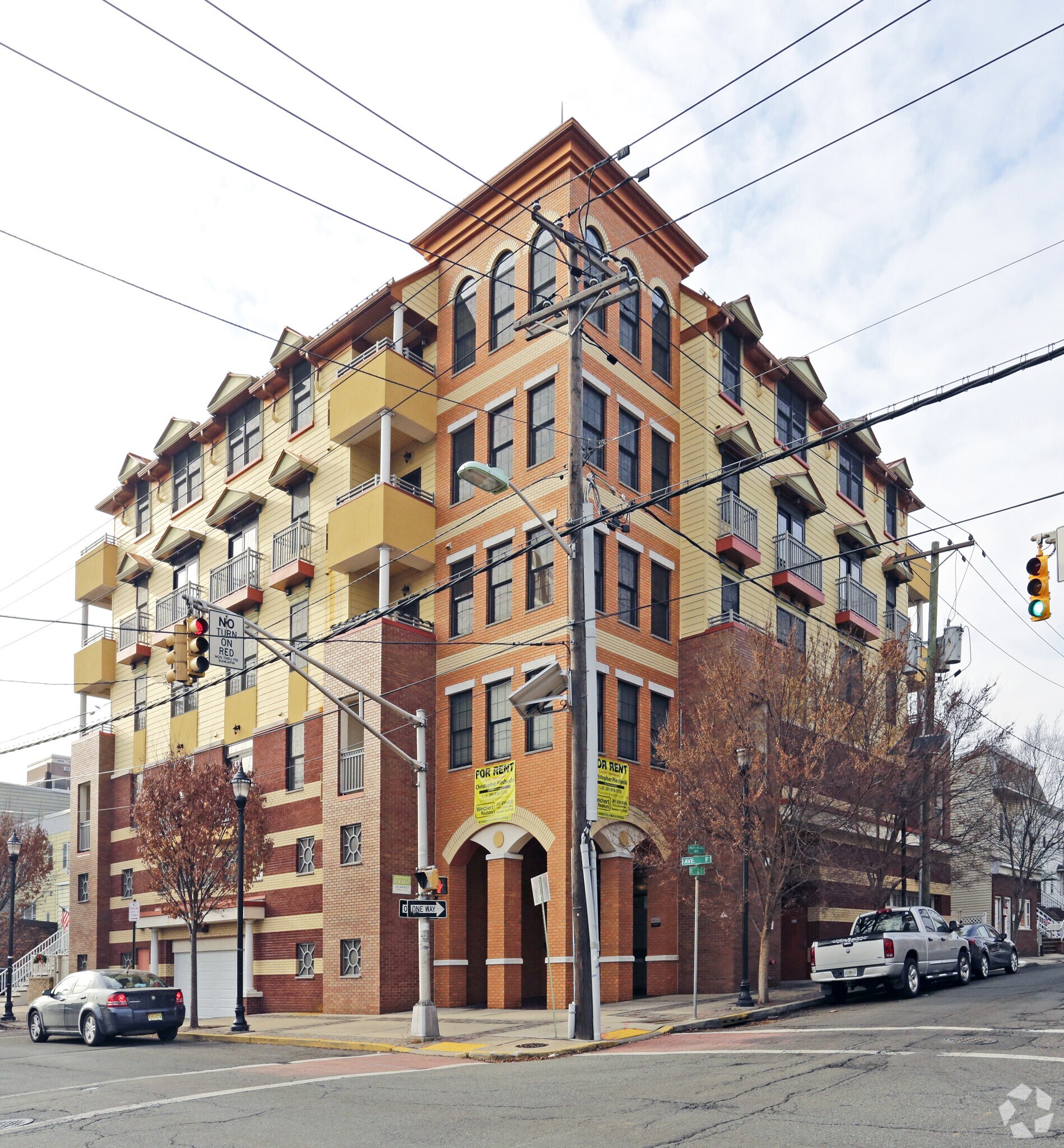 245 Avenue E, Bayonne, NJ 07002 | LoopNet