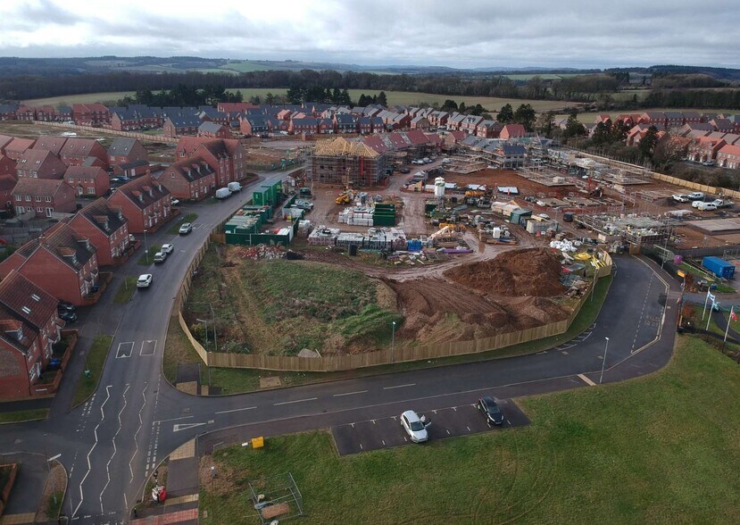 Devizes Rd, Salisbury, SP2 9FA - Fugglestone Red Local Centre | LoopNet