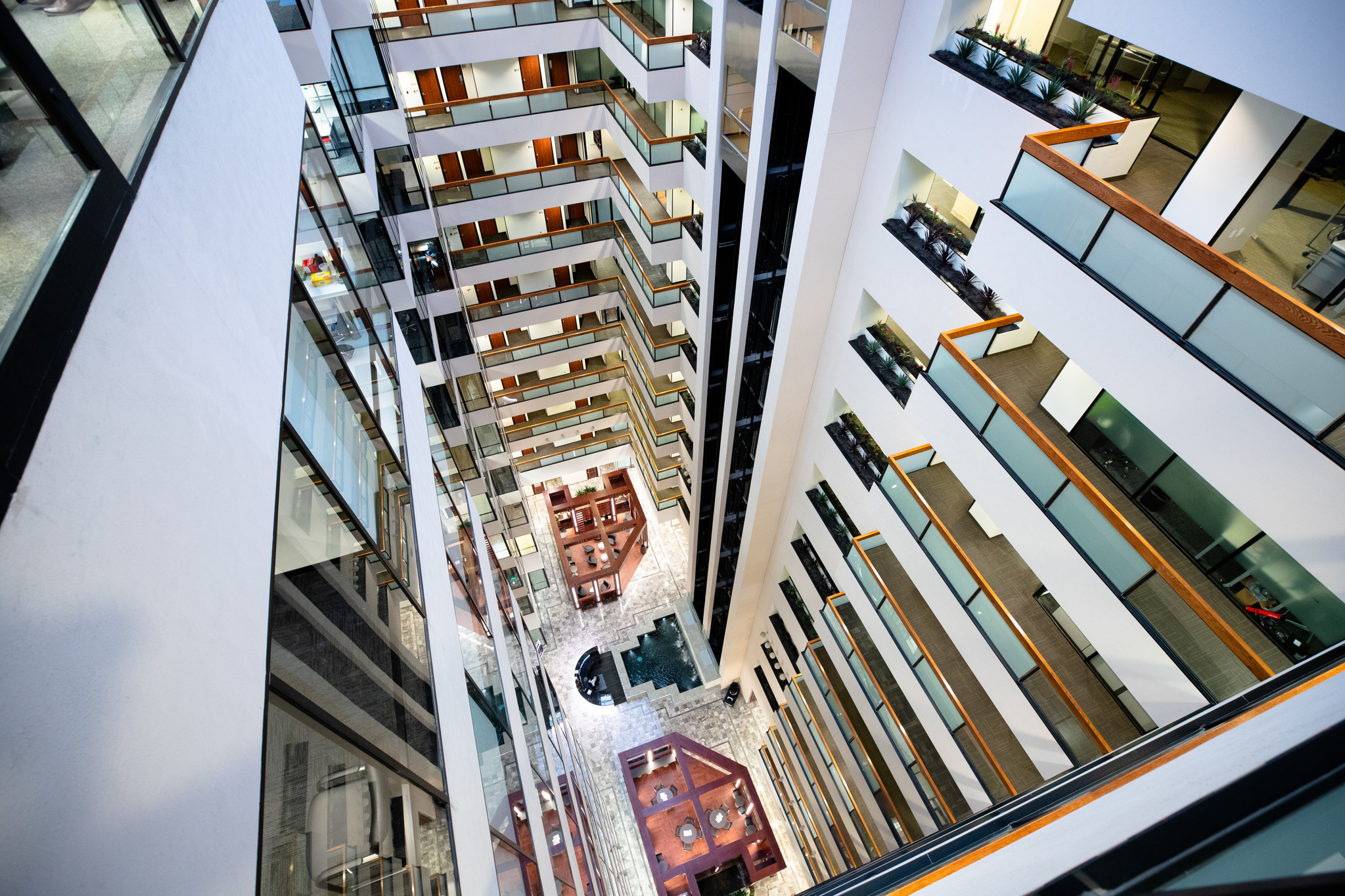 15851 Dallas Pkwy, Addison, TX 75001 - The Madison | LoopNet