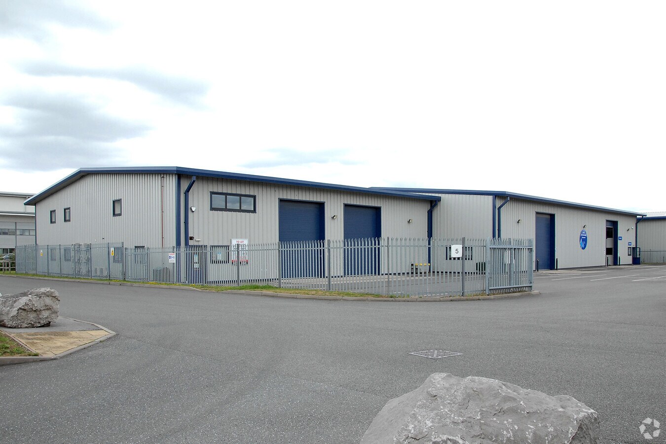 Tenth Ave, Deeside, CH5 2UA | LoopNet