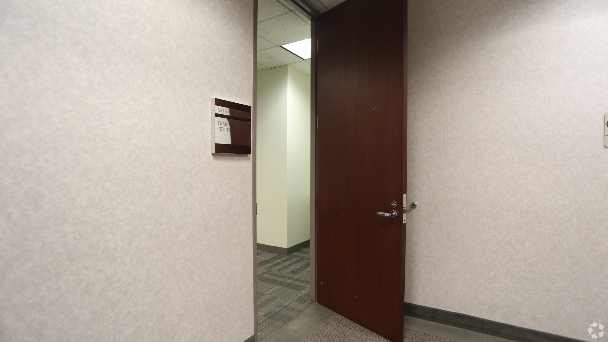 10 W Broad St, Columbus, OH 43215 - One Columbus Center | LoopNet