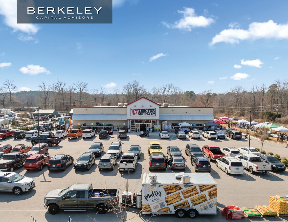 4255 NC-42 W, Garner, NC 27529 - Tractor Supply Co. | LoopNet