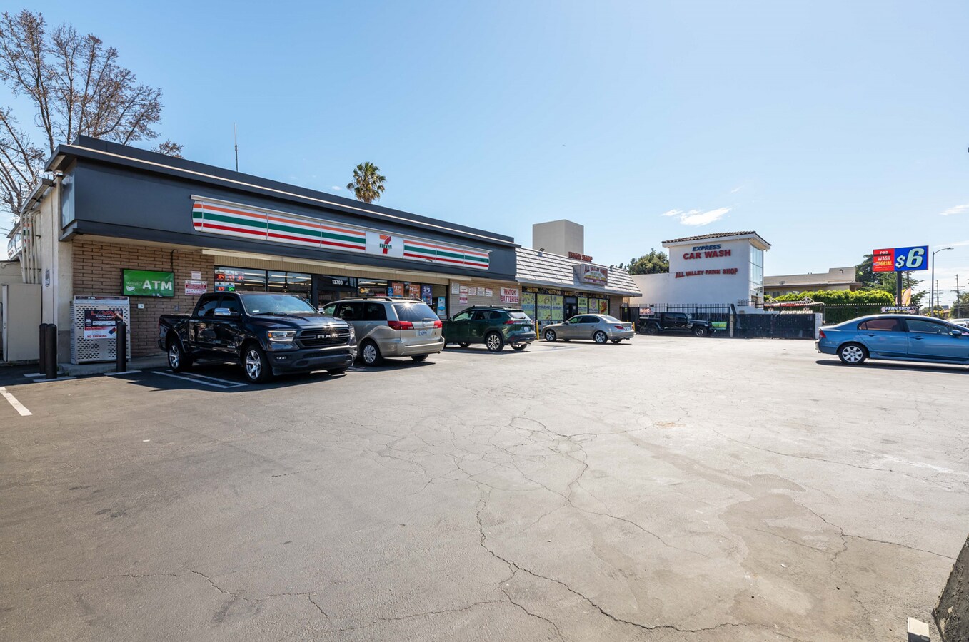 13700 Vanowen St, Van Nuys, CA 91405 | LoopNet