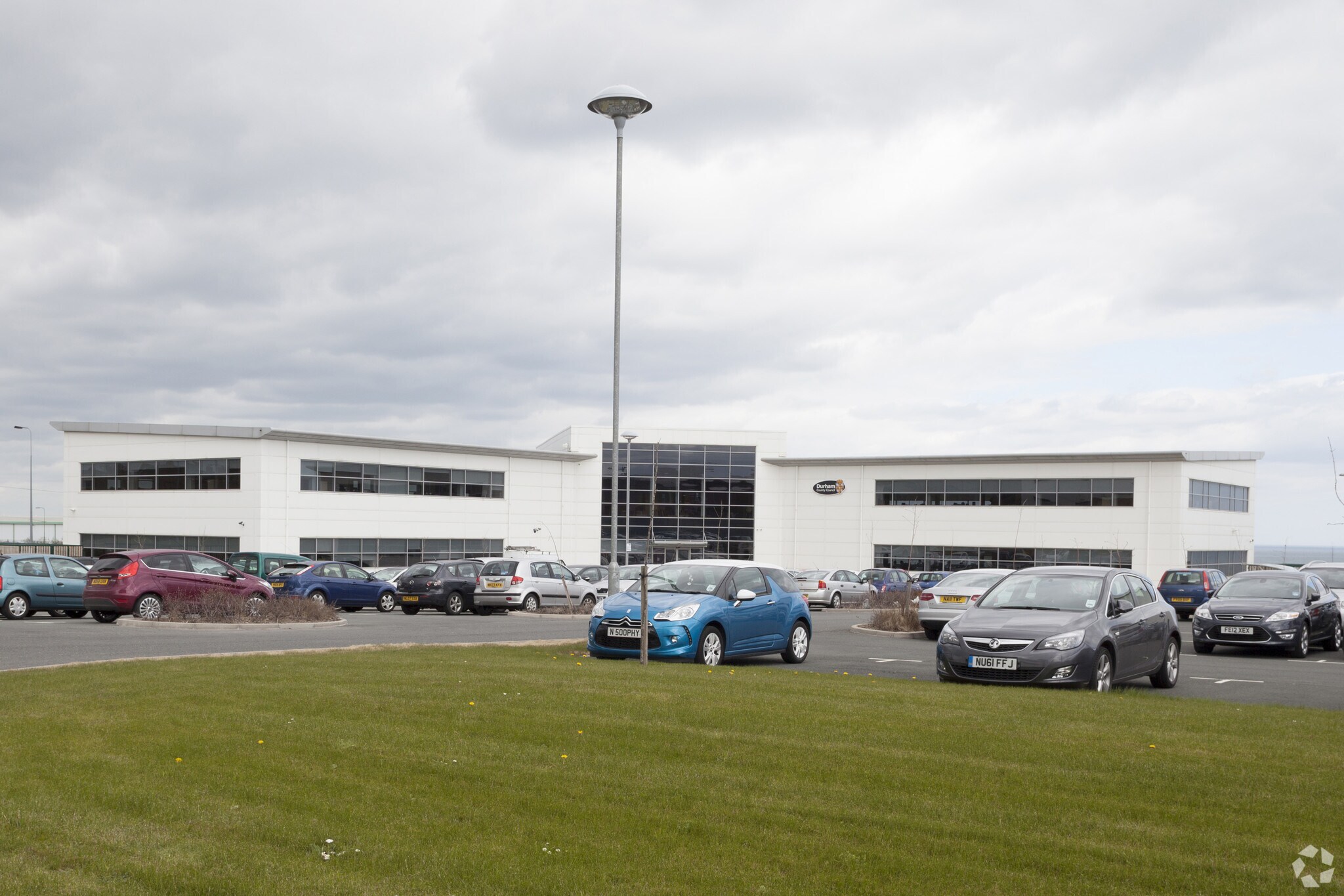 Cliff Rd, Seaham, SR7 7TT | LoopNet