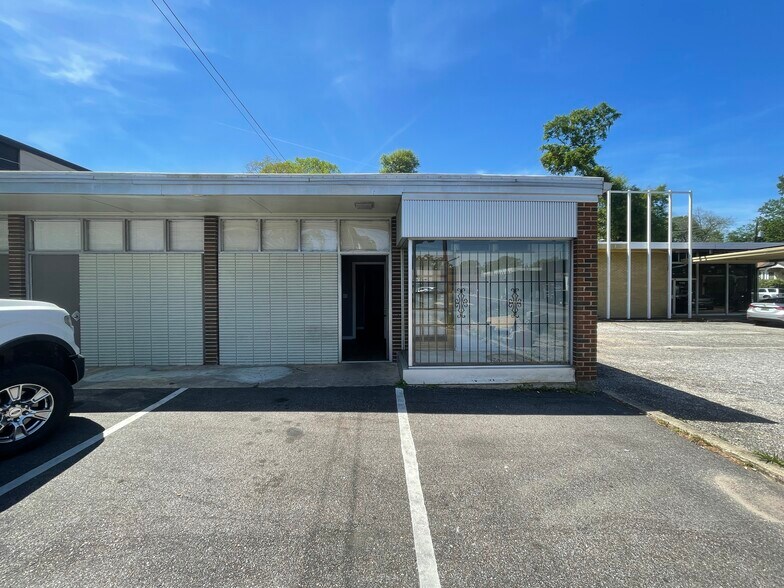 1708 Norman Bridge Rd, Montgomery, AL 36104 | LoopNet