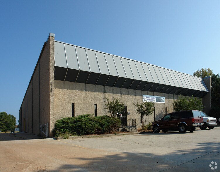 5330 Snapfinger Woods Dr, Decatur, GA 30035 | LoopNet