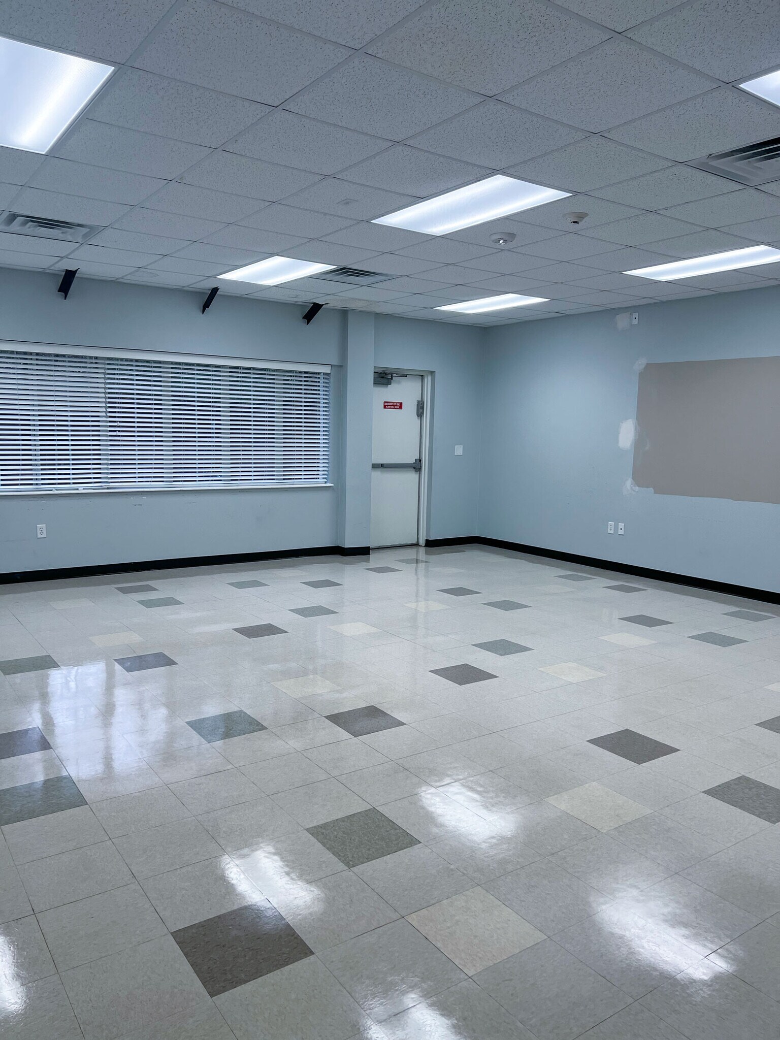 7253 E Capstone Cir, The Woodlands, TX 77381 - Retail for Lease | LoopNet