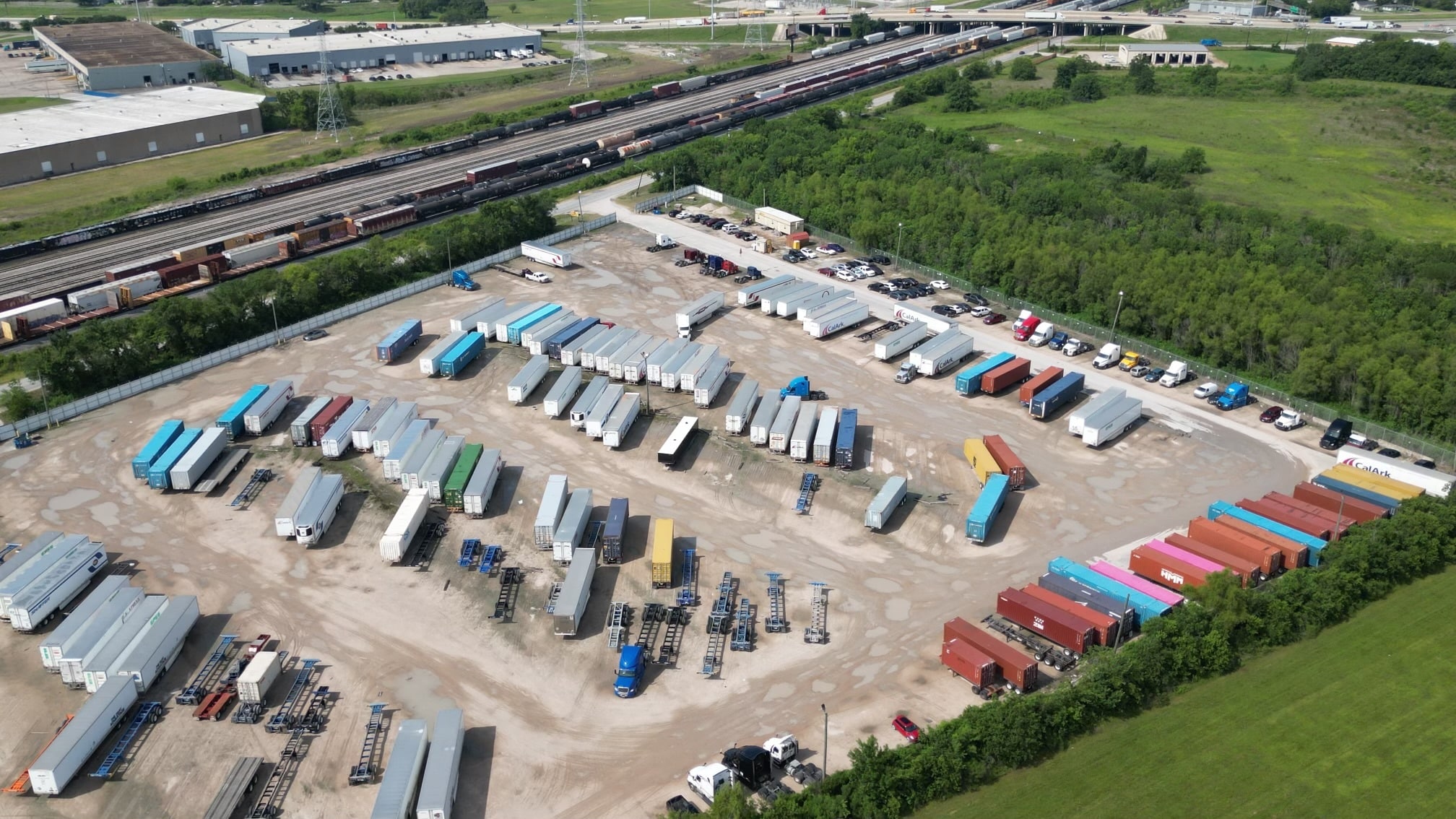 8357 Liberty Rd, Houston, TX 77028 - Semi-Stow: Superior Truck ...