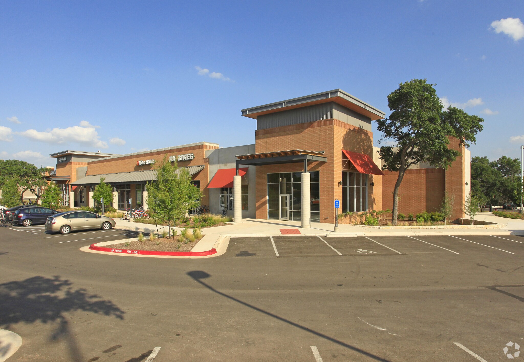 5701 W Slaughter Ln, Austin, TX 78749 - Parkside Village South | LoopNet