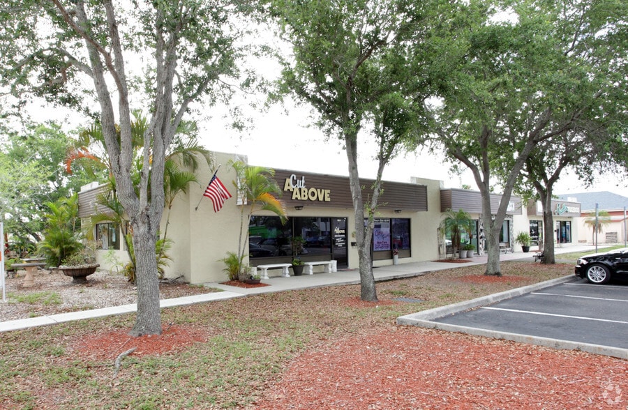 1112 SE 47th Ter, Cape Coral, FL 33904 | LoopNet