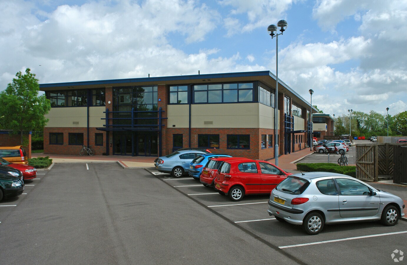 York House, Swindon, WIL SN3 3RB - Edison Park | LoopNet