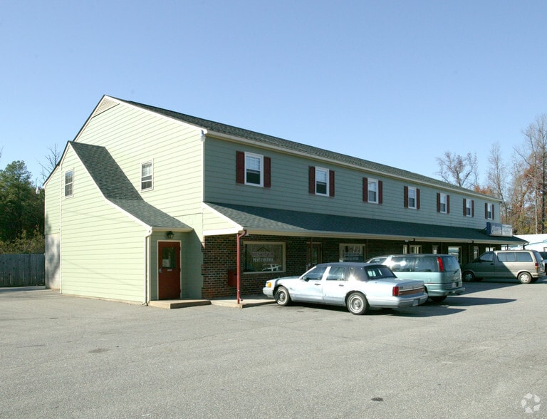 10400 Chester Rd, Chester, VA 23831 | LoopNet