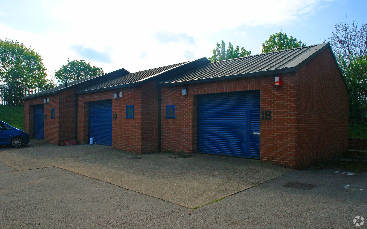 New Rd, Nottingham, NG9 8GS | LoopNet