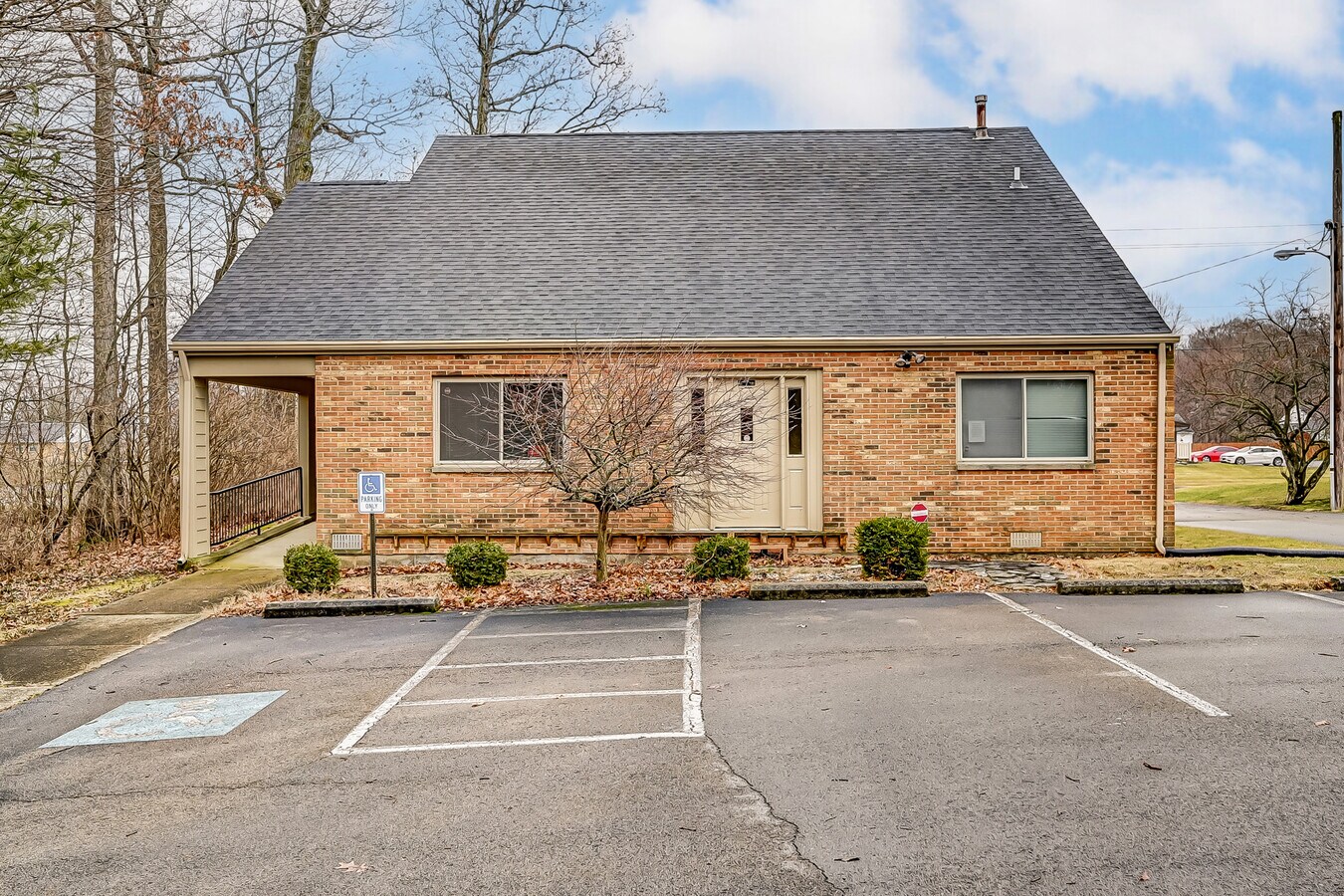 1496 Villa Rd, Springfield, OH 45503 | LoopNet