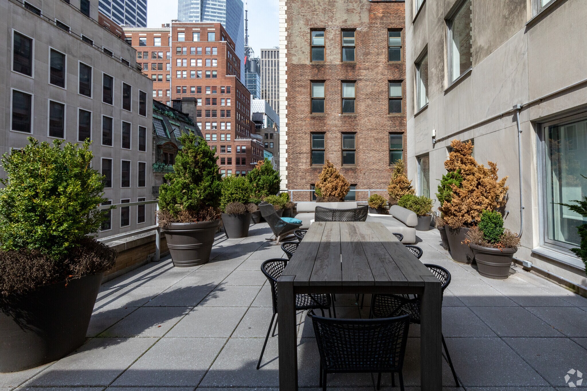 530 Fifth Ave, New York, NY 10036 - Convene 530 Fifth Avenue | LoopNet