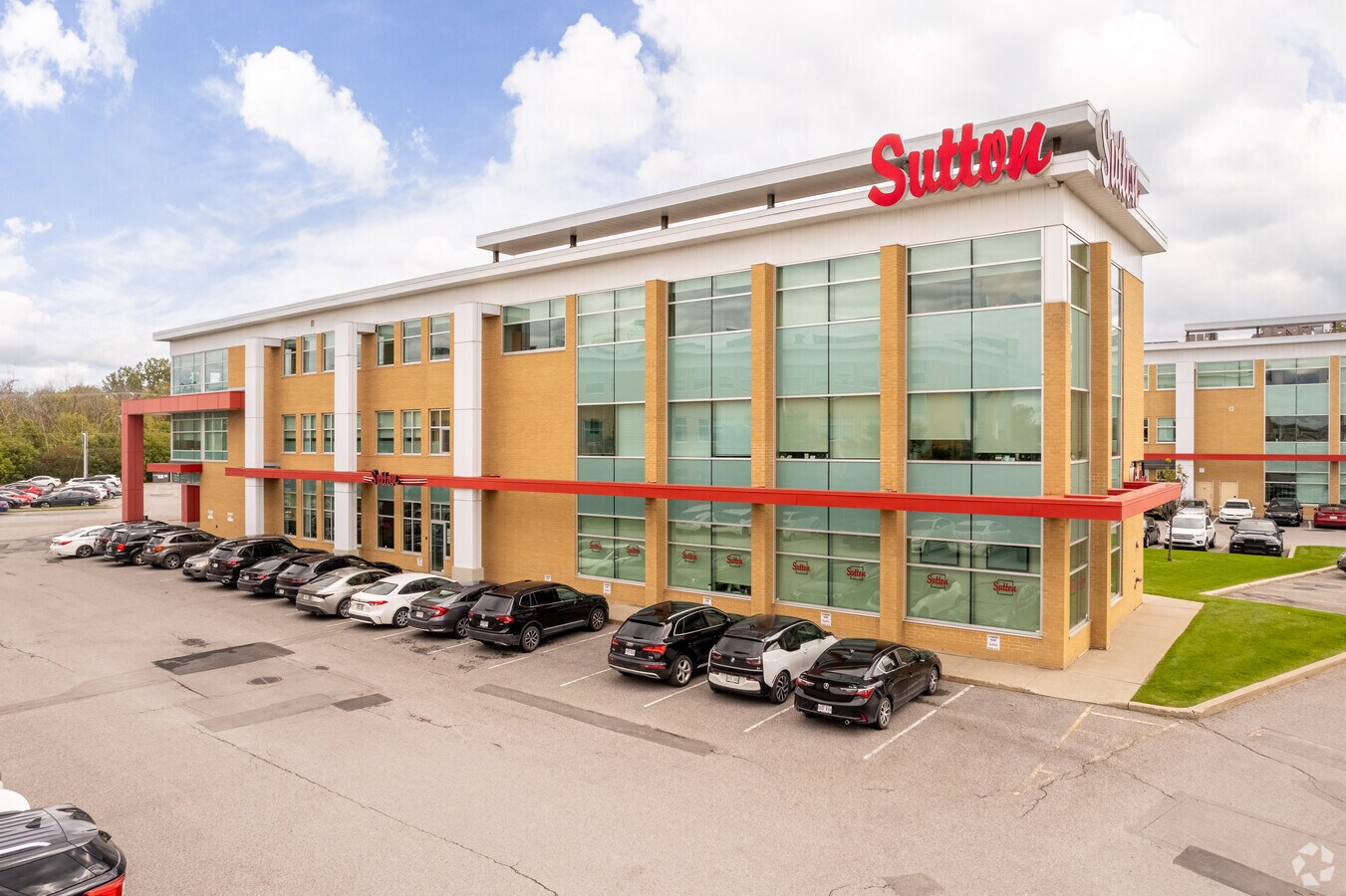 1555 Boul De L'avenir, Laval, QC H7S 2N5 | LoopNet