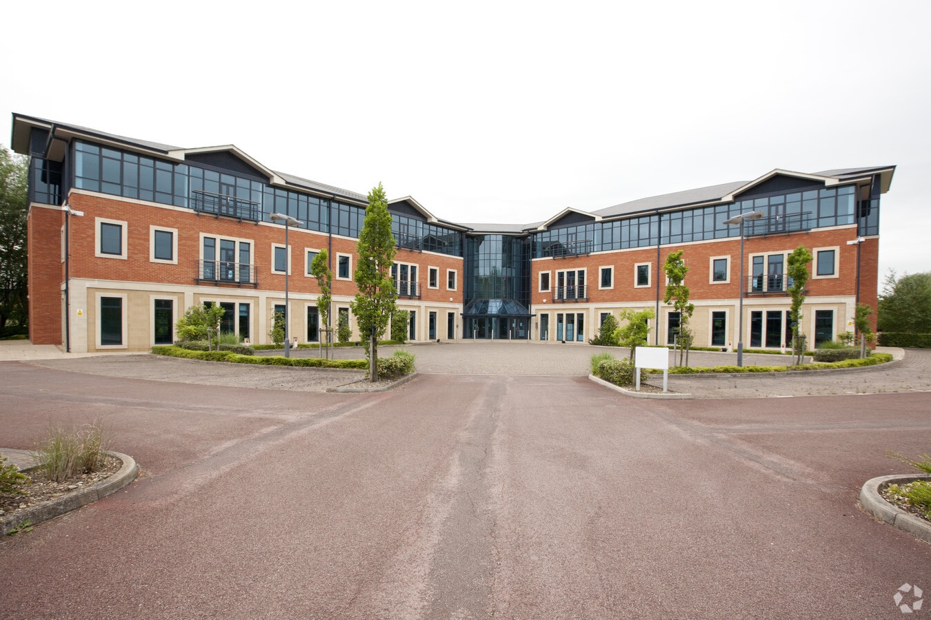 London Rd, Newbury, RG14 2PS - Lomond & Rannoch House | LoopNet