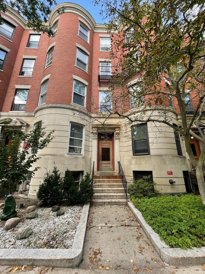 165 Bay State Rd, Boston, MA 02215 | LoopNet