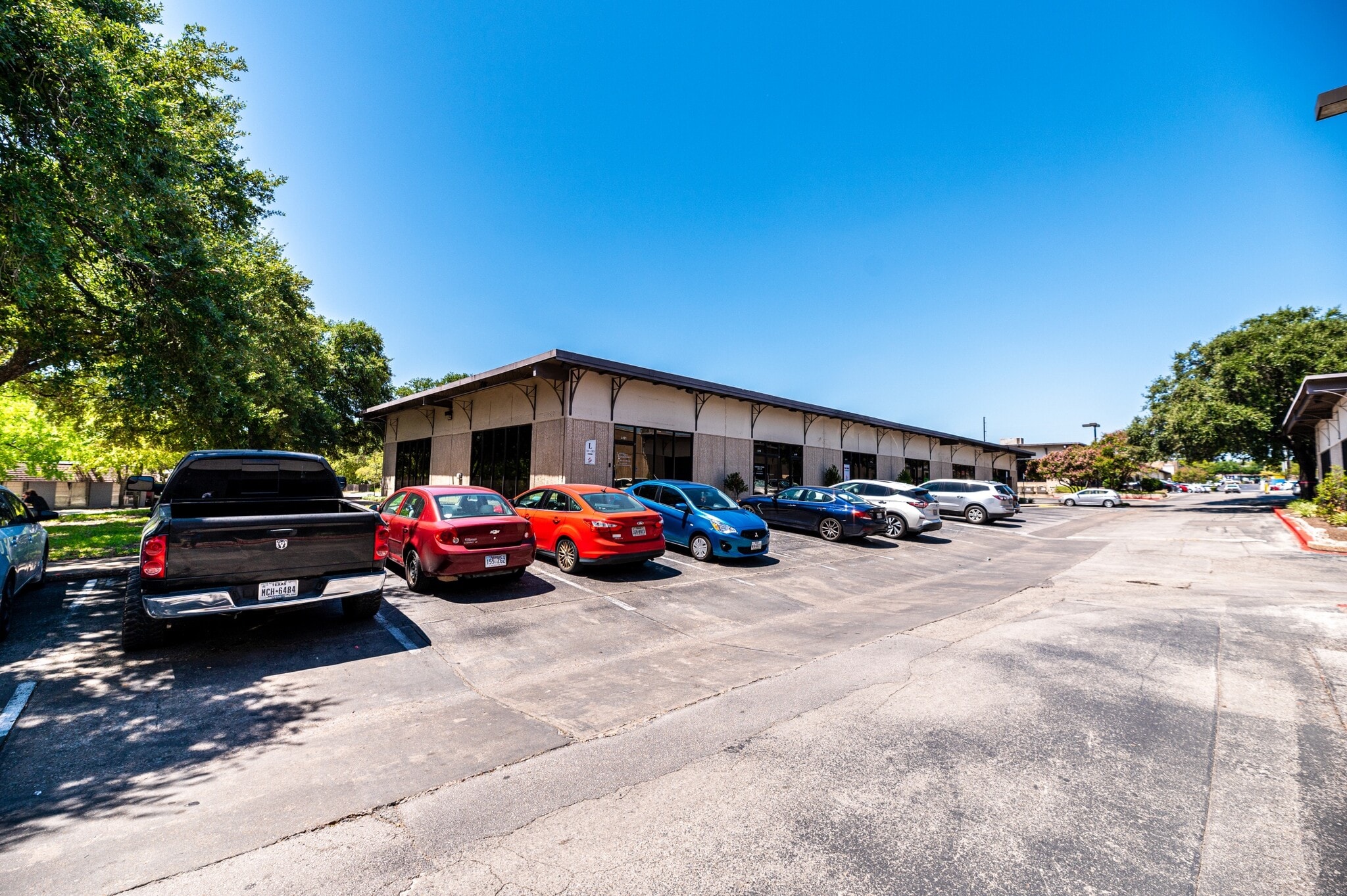 5555 N Lamar Blvd, Austin, TX 78751 - Lamar Business Park | LoopNet