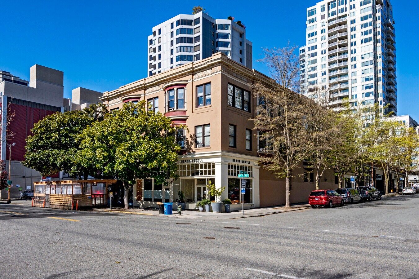 110 Vine St, Seattle, WA 98121 | LoopNet