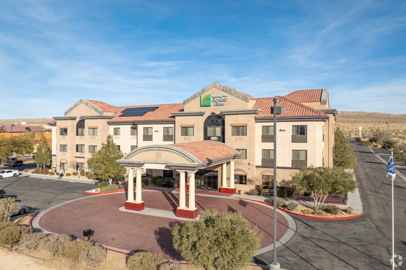 2700 Lenwood Rd, Barstow, CA 92311 - Holiday Inn Express | LoopNet