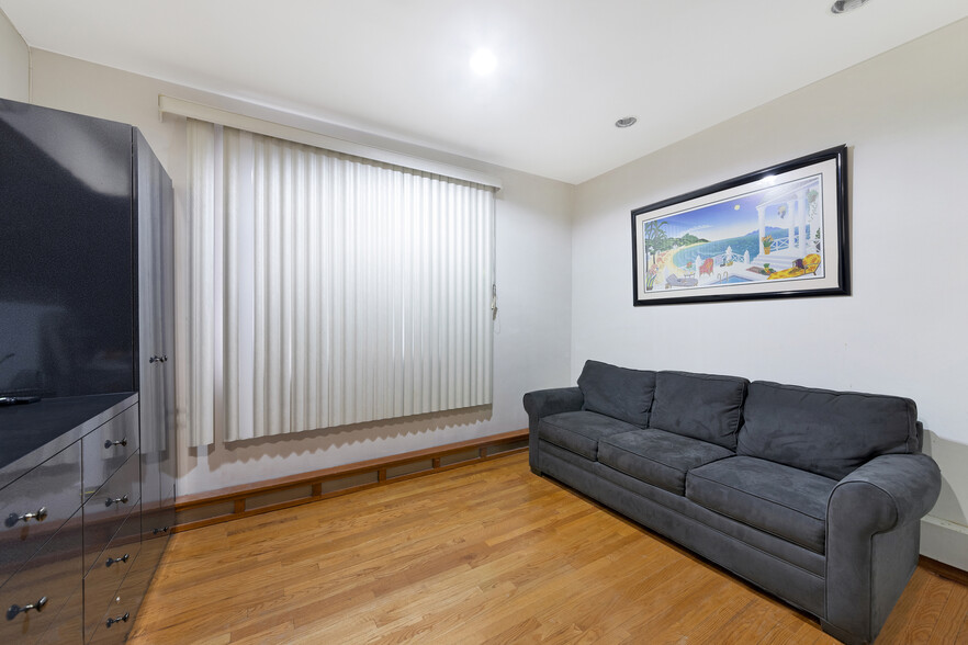 9921 4th Ave, Brooklyn, NY 11209 - Multifamily for Sale | LoopNet