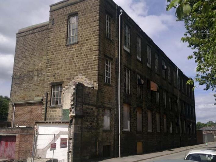 Wellington Rd, Oldham, OL3 7AQ | LoopNet