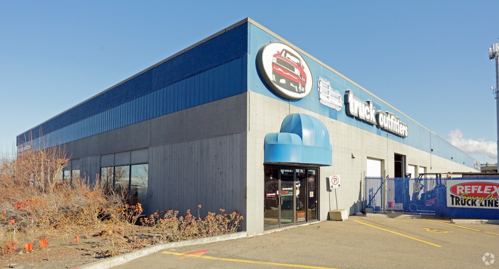6525-6543 Gateway Blvd NW, Edmonton, AB T6H 2J1 | LoopNet