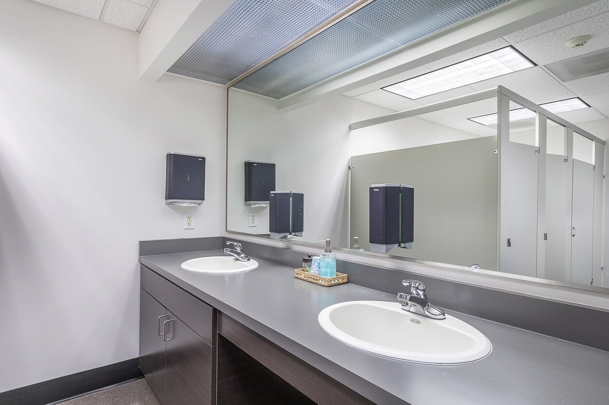 1 Linwa Blvd, Anderson, SC 29621 | LoopNet