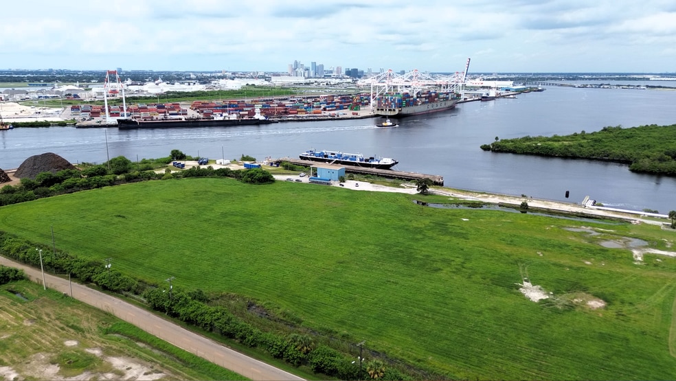 3602 Port Sutton Rd, Tampa, FL 33619 - Port Sutton | LoopNet