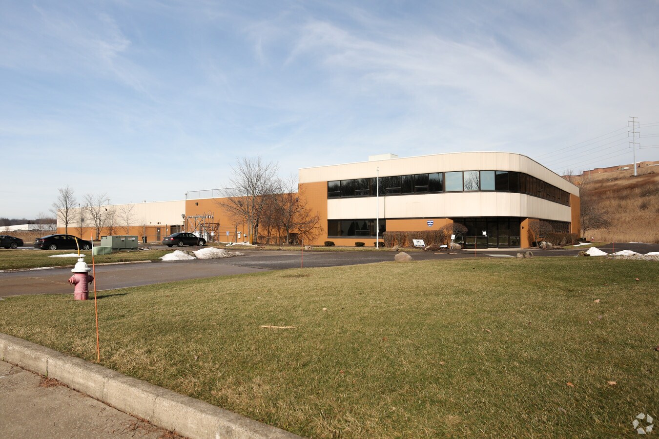 6030 Carey Dr, Valley View, OH 44125 | LoopNet