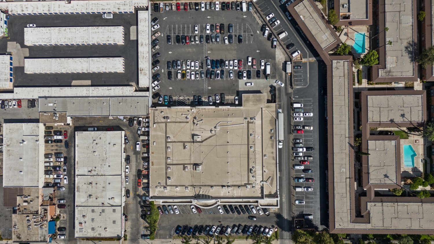 18345-18353 Vanowen St, Reseda, CA 91335 | LoopNet