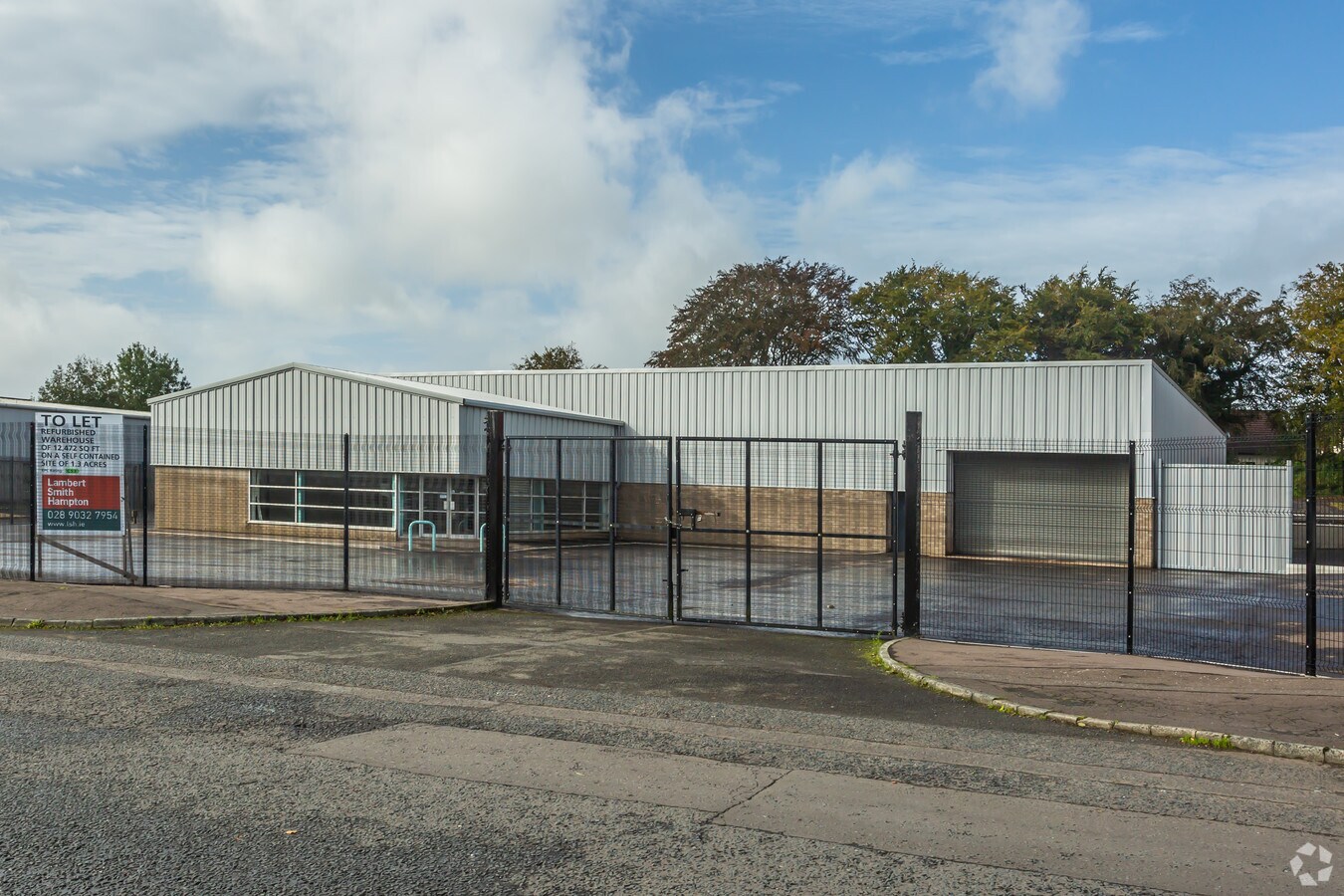 3 Sentry Ln, Newtownabbey, BT36 4XX | LoopNet