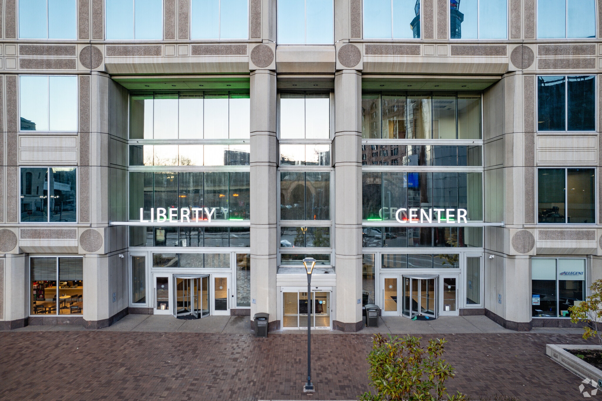 1001 Liberty Ave, Pittsburgh, PA 15222 - Industrious Liberty Center ...